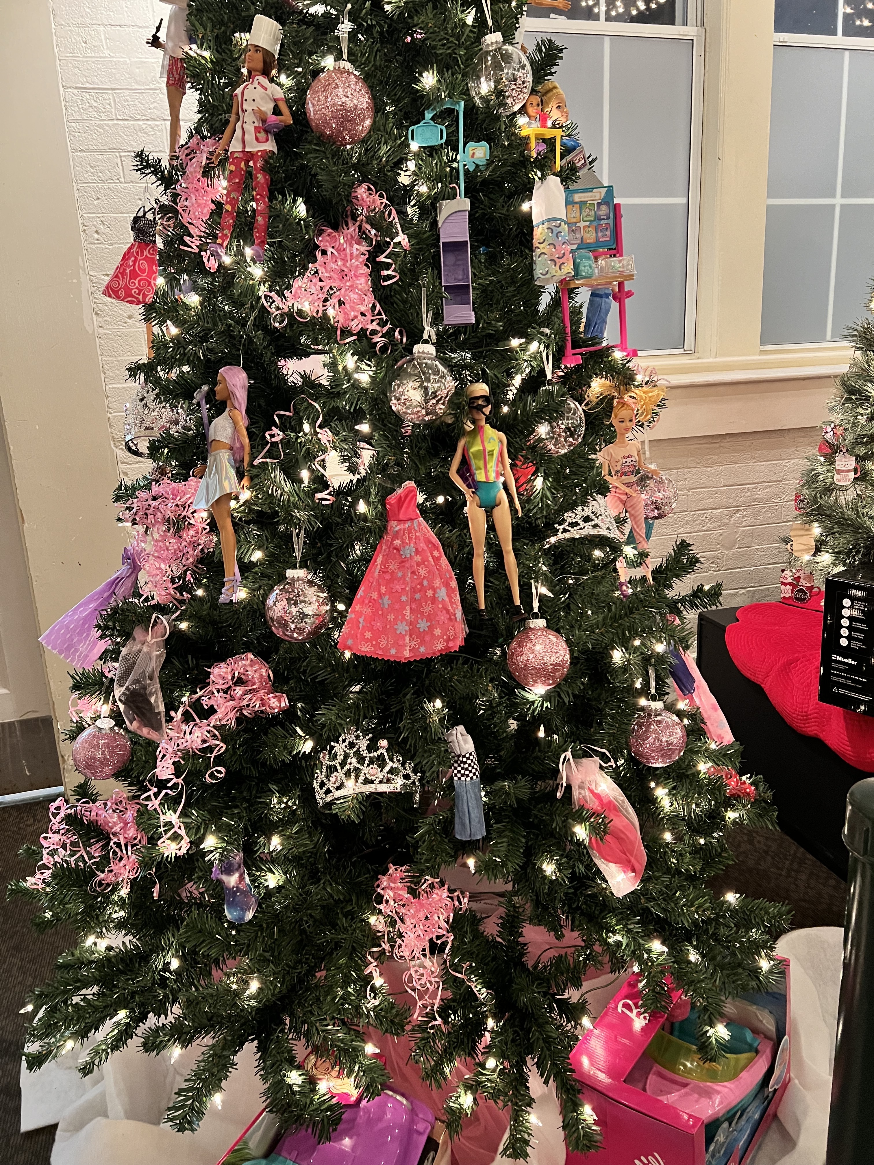 Festival of Trees Examples | Massachusetts Horticultural Society